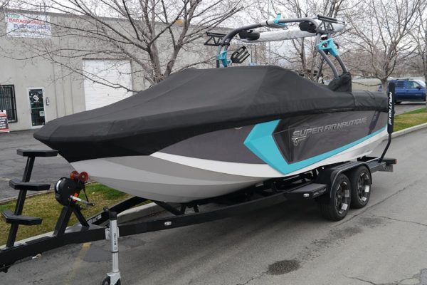 Custom Mooring & Ratchet Boat Covers | Wake Boat Protection